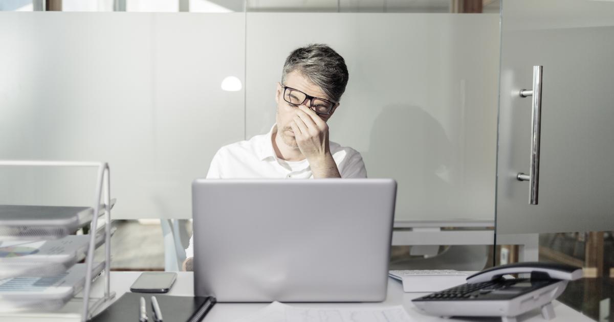 More dynamic office and remote work through sitting and standing ...